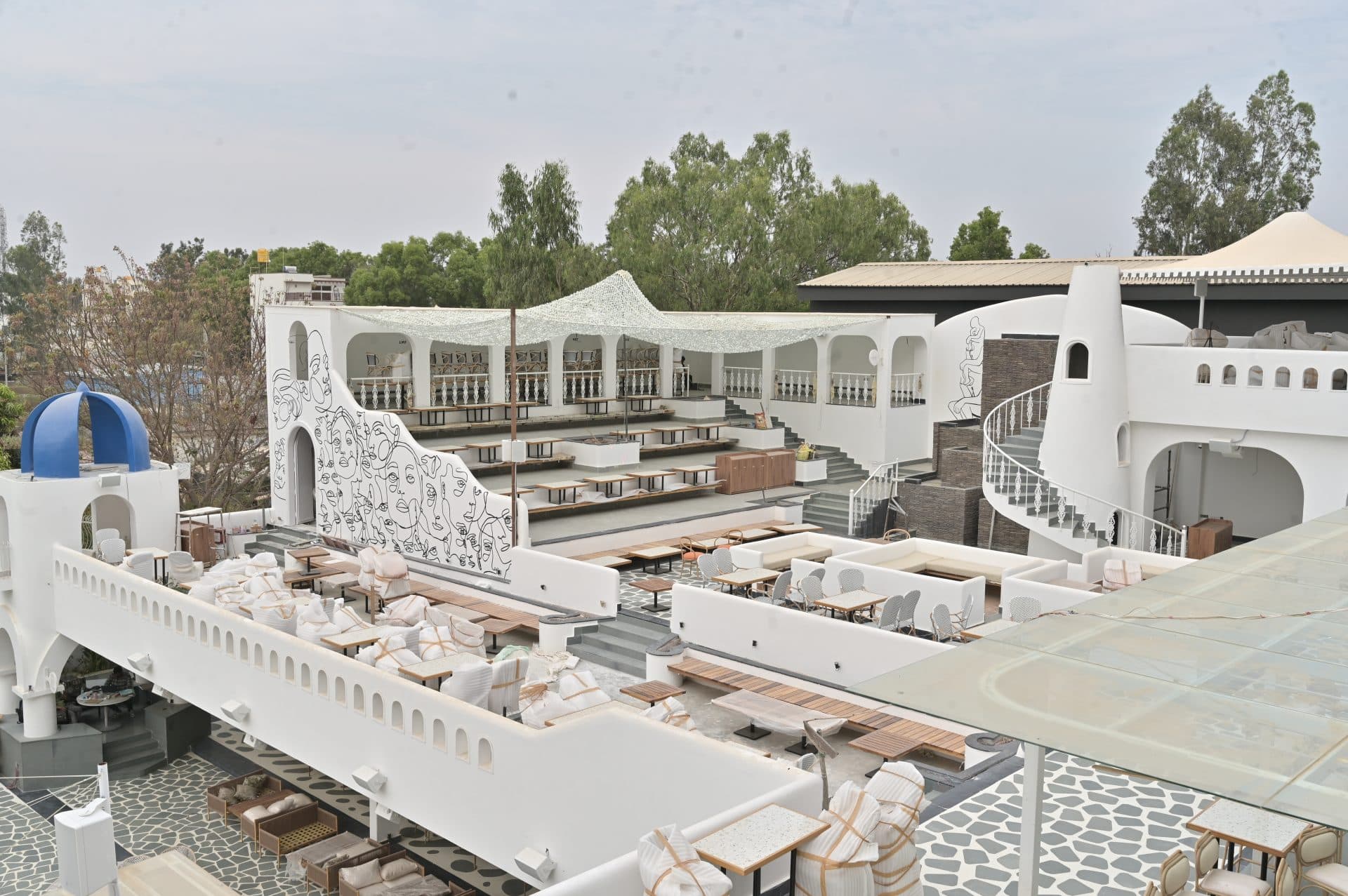 About OIA Bangalore | Asia's Largest Pub | OIA Bangalore